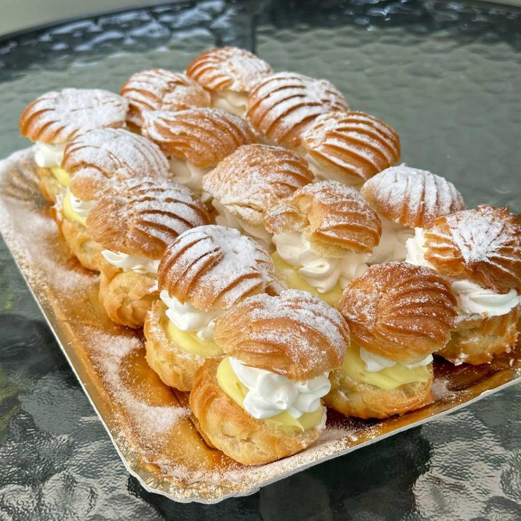 Mini Choux a la Crème - Cofetaria Agrodor